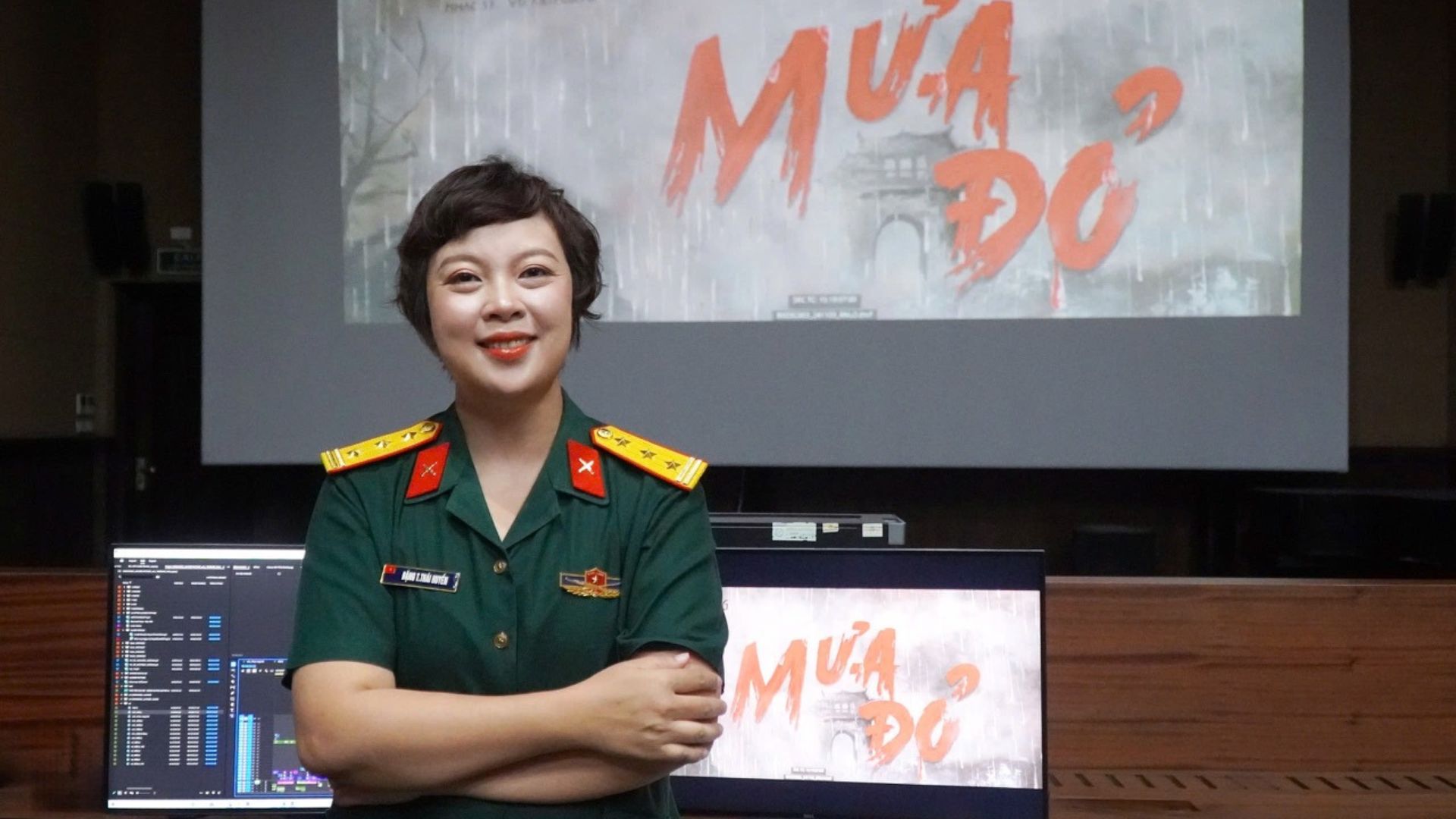 Đặng Thái Huyền: Hành trình bền bỉ của đạo diễn "Mưa Đỏ" | ELLE