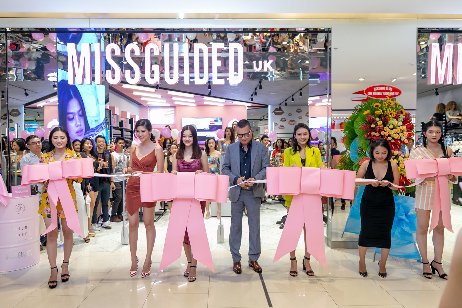 Thương hiệu MISSGUIDED đình đám từ UK đã chính thức khai trương tại ...