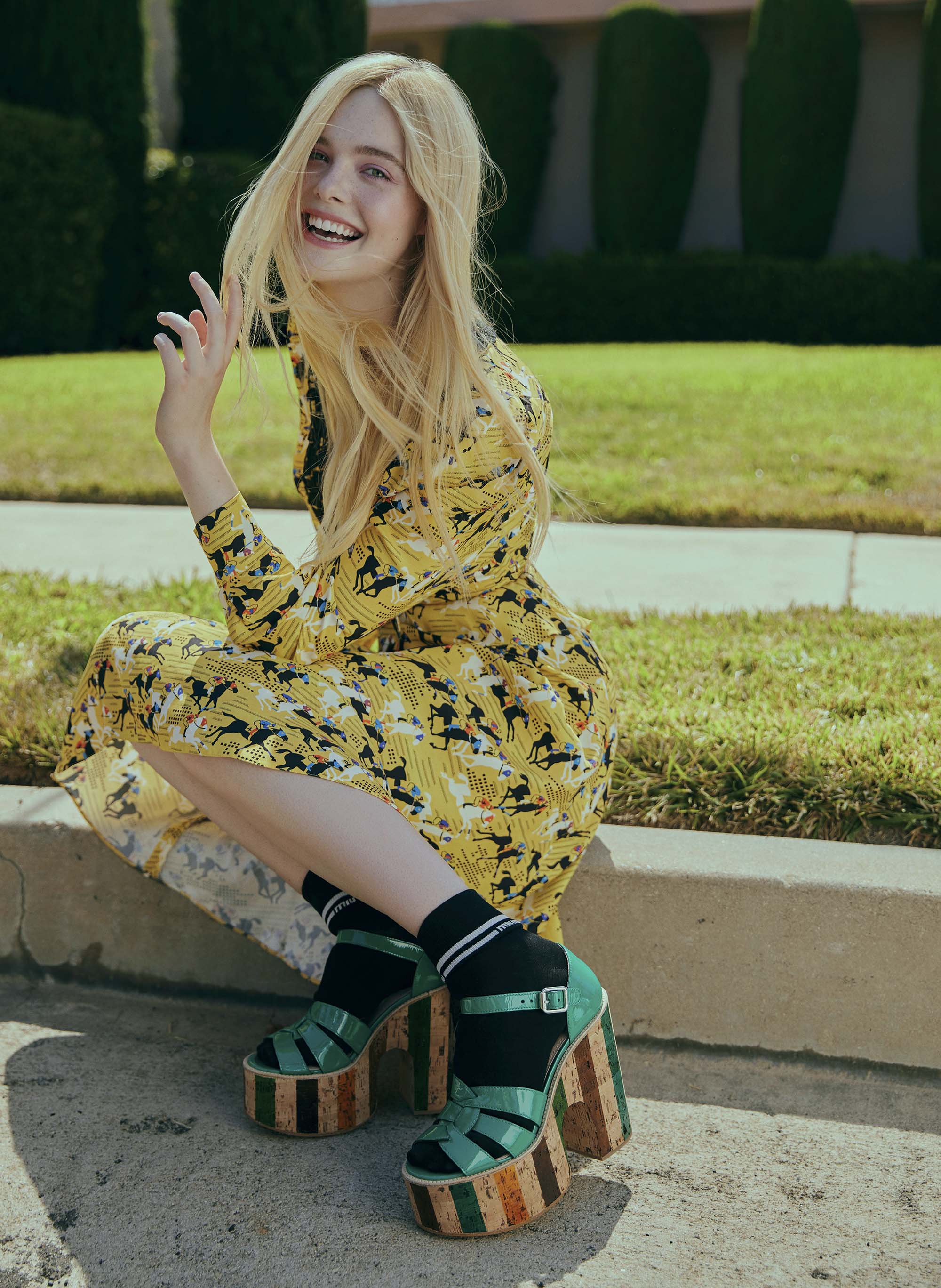 Tâm sự chuyện làm đẹp cùng Elle Fanning | ELLE Việt Nam