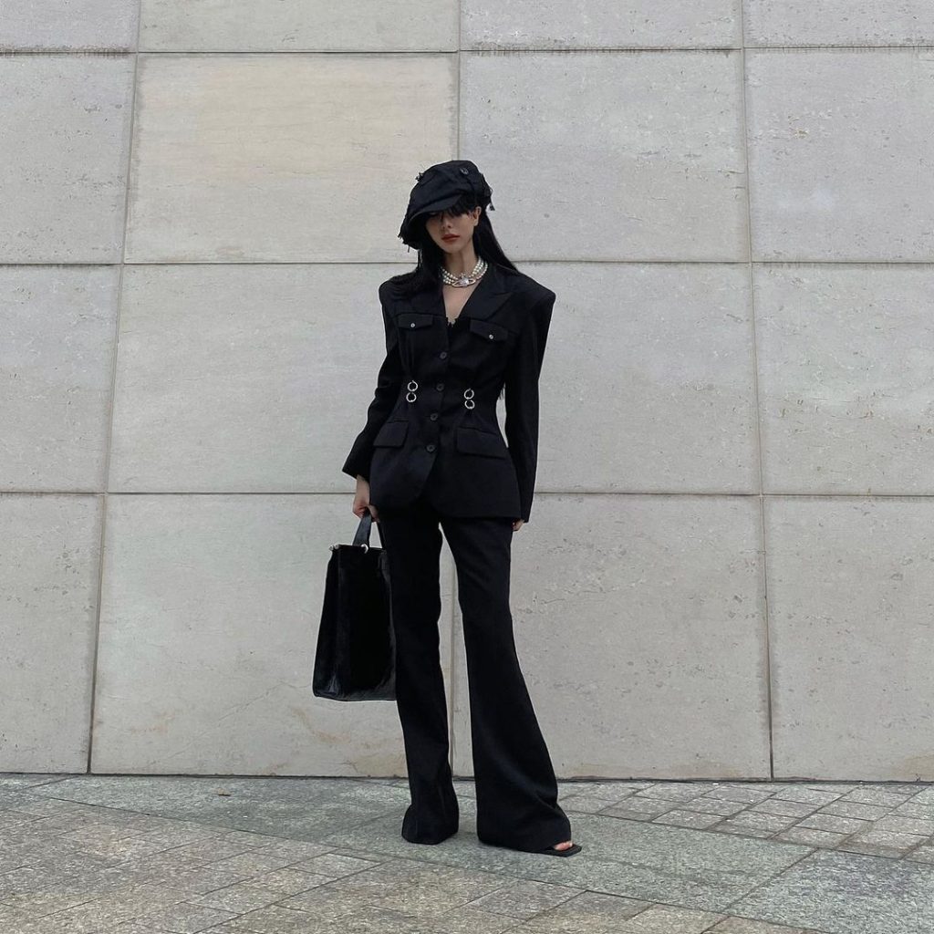 Alpha Aesthetic - Cú "knock-out" sành điệu của thời trang nữ quyền | ELLE