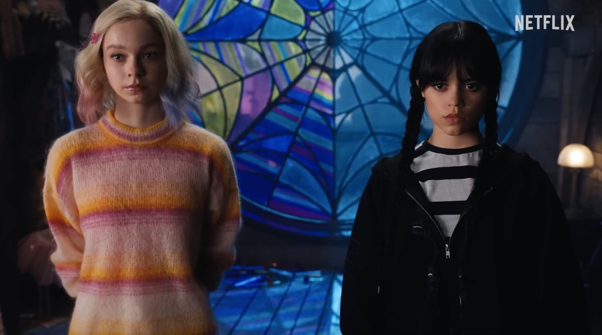 Wednesday: Phong độ trường tồn của “ảo thuật gia” Tim Burton | ELLE