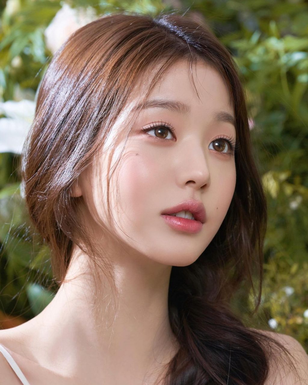 Igari Makeup Xu Hướng Trang điểm Với đôi Má ửng Hồng Elle
