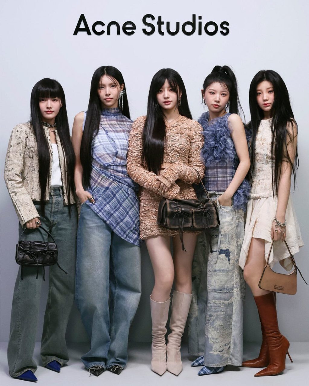 ILLIT: Những điều cần biết về nhóm nhạc tân binh K-Pop | ELLE