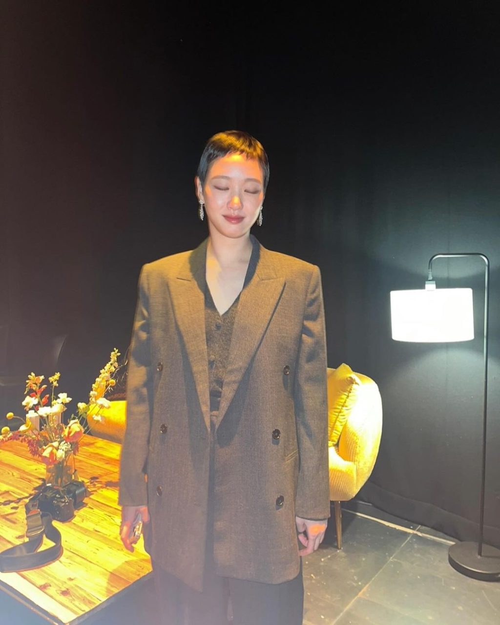 Kim Go Eun làm mới phong cách cá nhân khi thay đổi kiểu tóc | ELLE