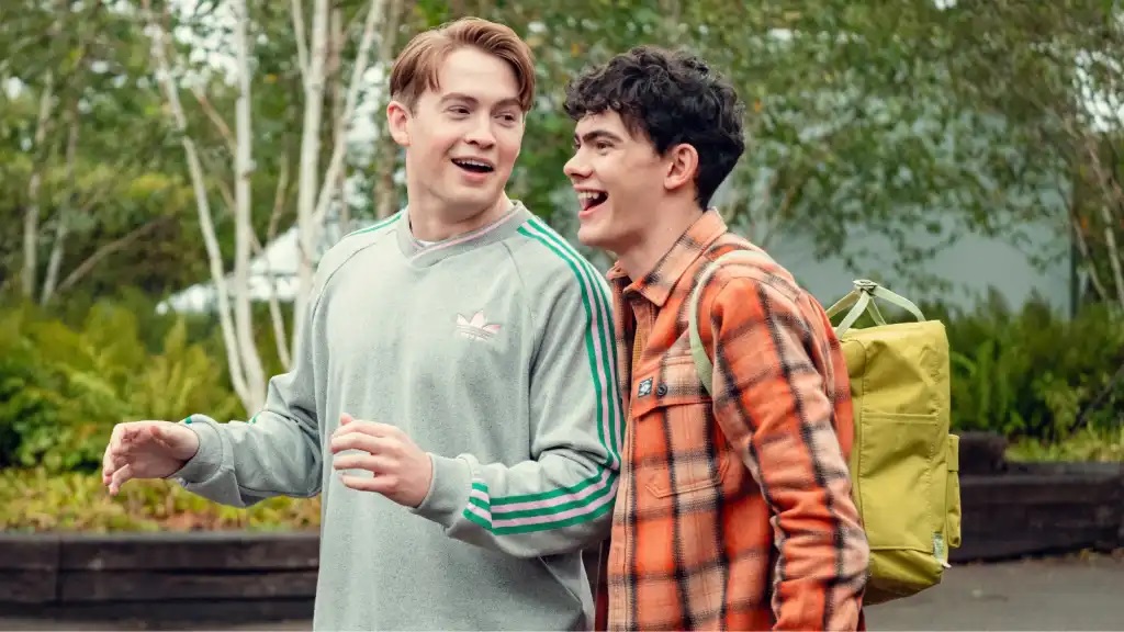 "Heartstopper 3": Tình yêu không chỉ có gam màu hồng | ELLE