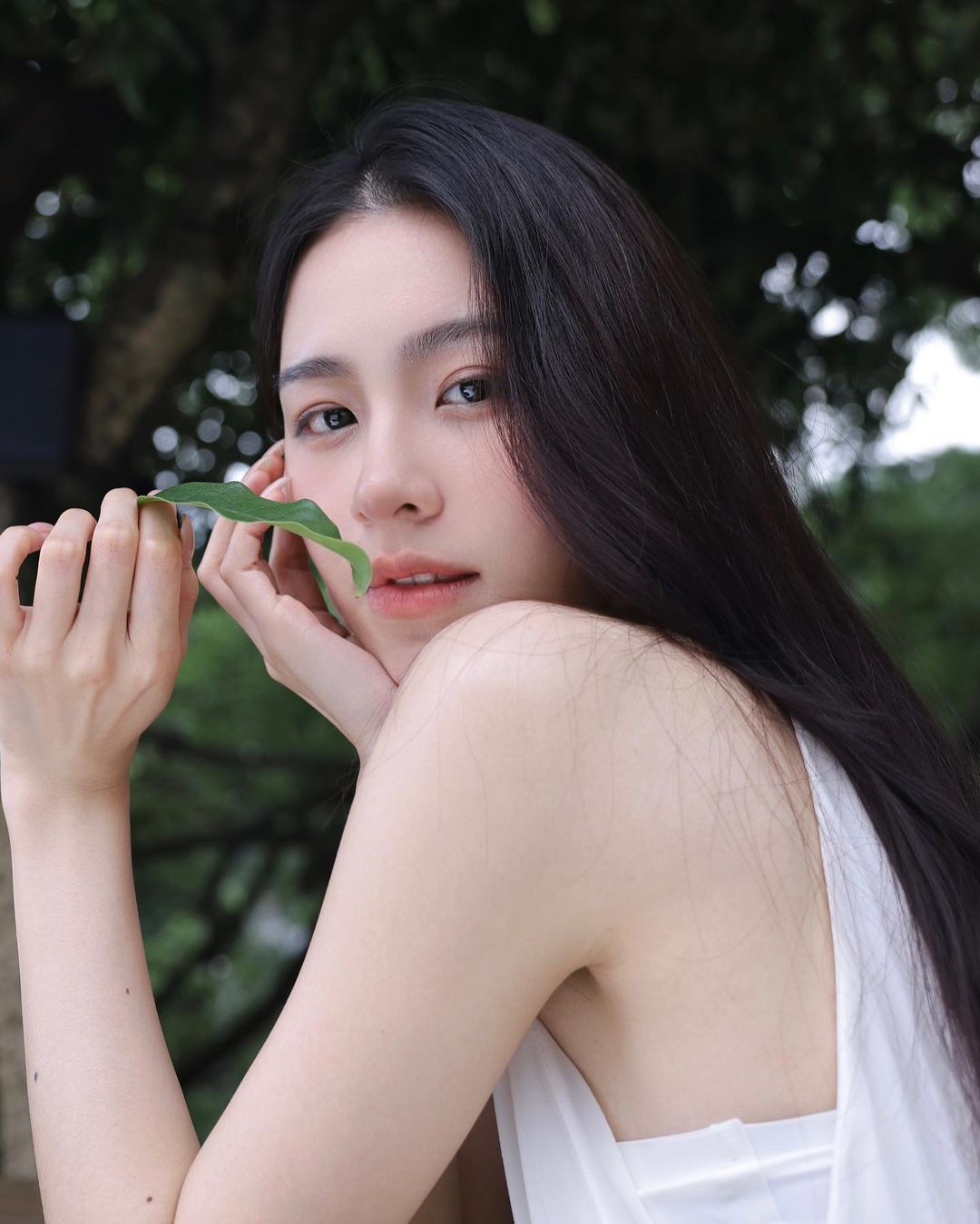 Những cách điều trị và phòng ngừa tình trạng viêm nang lông | ELLE