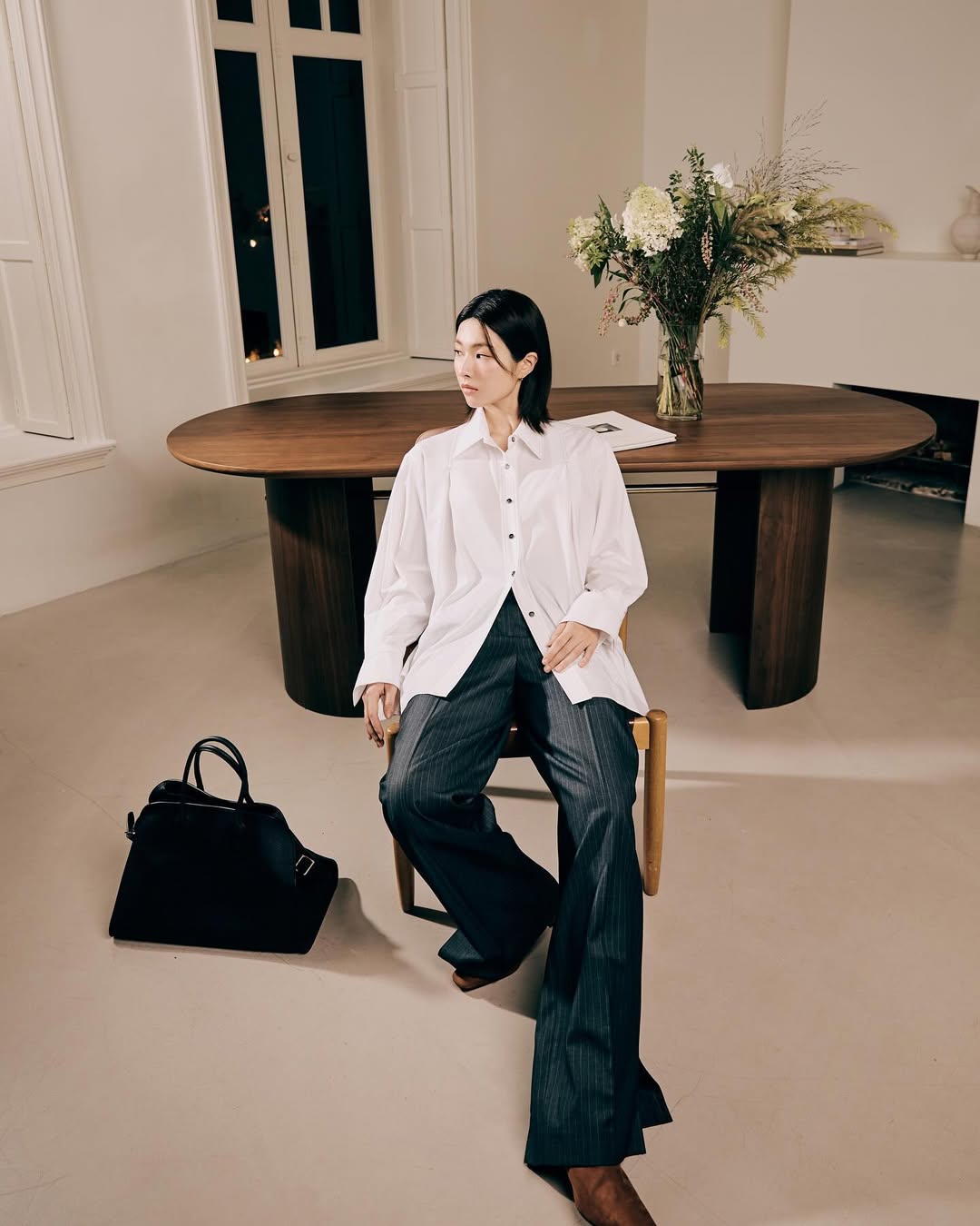 Bóc tách tủ đồ của nữ y tá Shin Ha Young trong "The Trauma Code" | ELLE