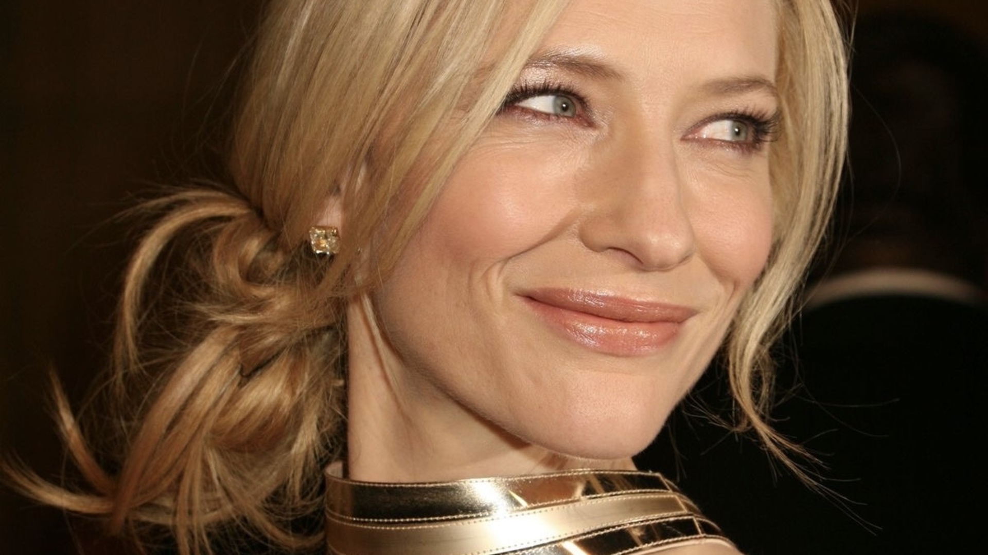 Cate Blanchett chống lão hóa như thế nào ở tuổi 56 | ELLE