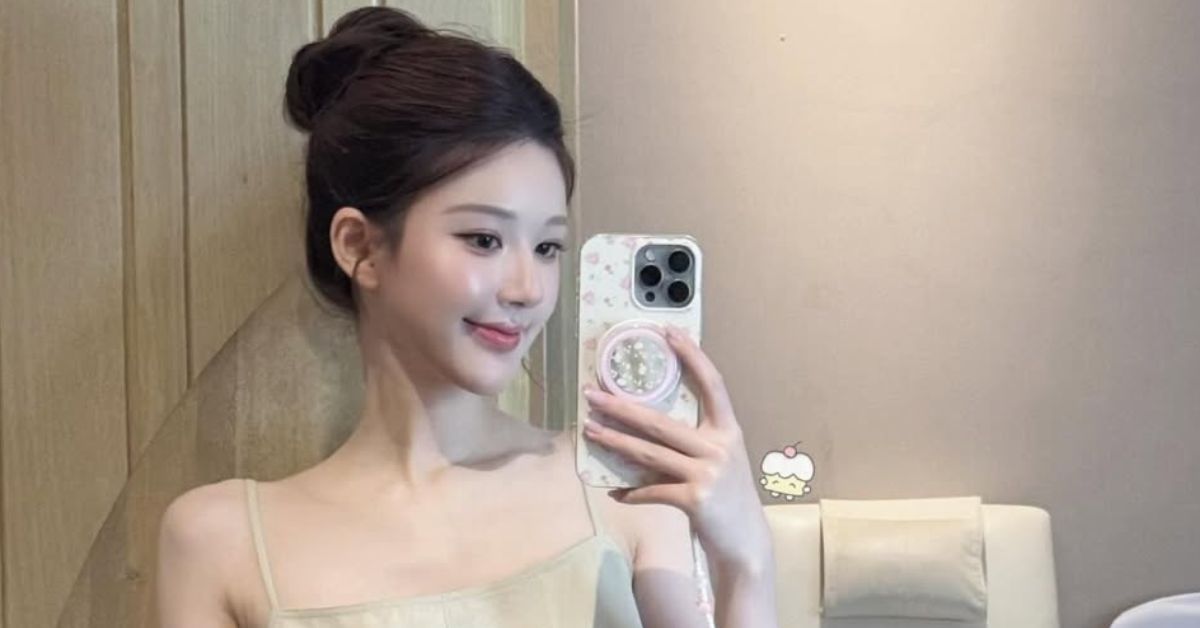 Bí quyết trang điểm môi căng mọng như Triệu Lộ Tư | ELLE