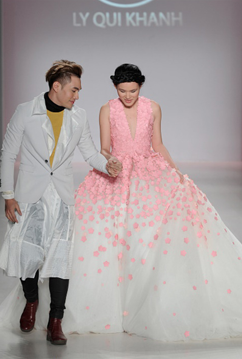 Lý Quí Khánh thành công rực rỡ tại Tuần lễ thời trang New York