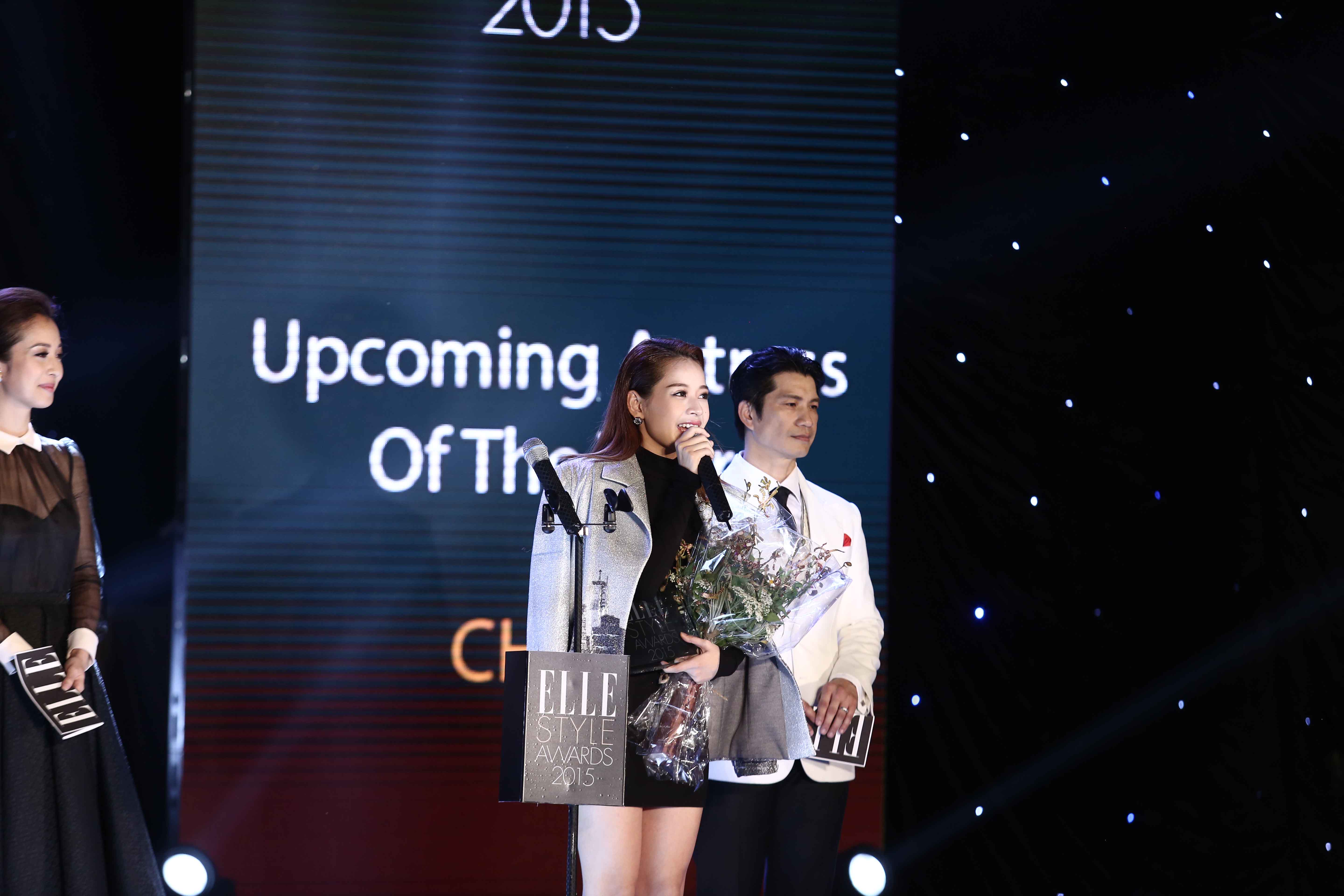 Chi Pu nhận giải Upcoming Female Actress of the Year- ELLE Vietnam
