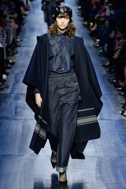 BST của Christian Dior tại Tuần lễ thời trang Paris Thu-Đông 2017 - ELLE VN