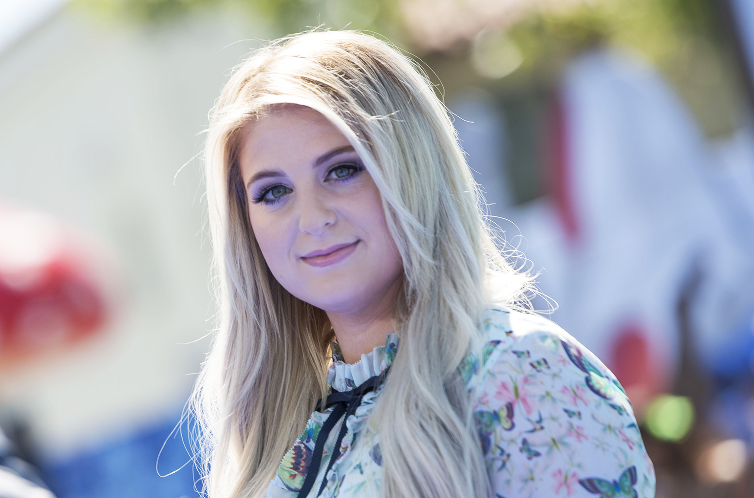Meghan Trainor bày tỏ niềm yêu thích đối với Kpop và BTS | ELLE