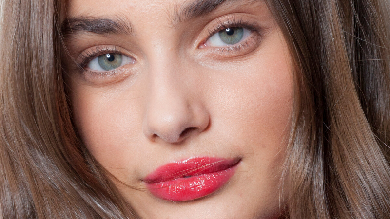 Bí quyết dưỡng da và thư giãn cơ thể cùng bath bomb | ELLE