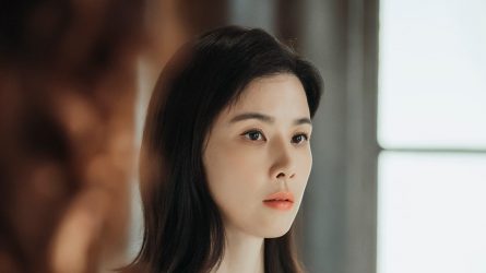 ve-dep-hoan-my-cua-Lee-Bo-Young-o-tuoi-ngoai-40 | ELLE