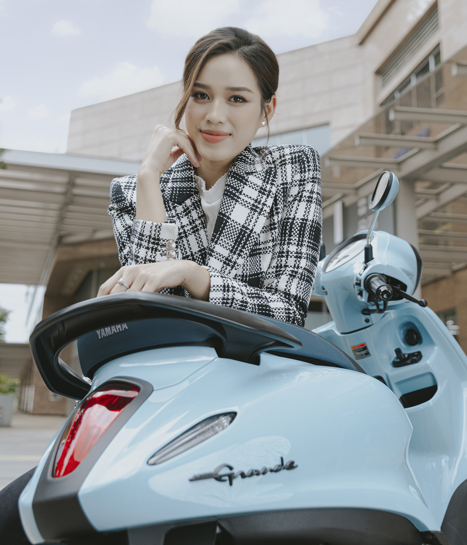 ymh-do-thi-ha | ELLE