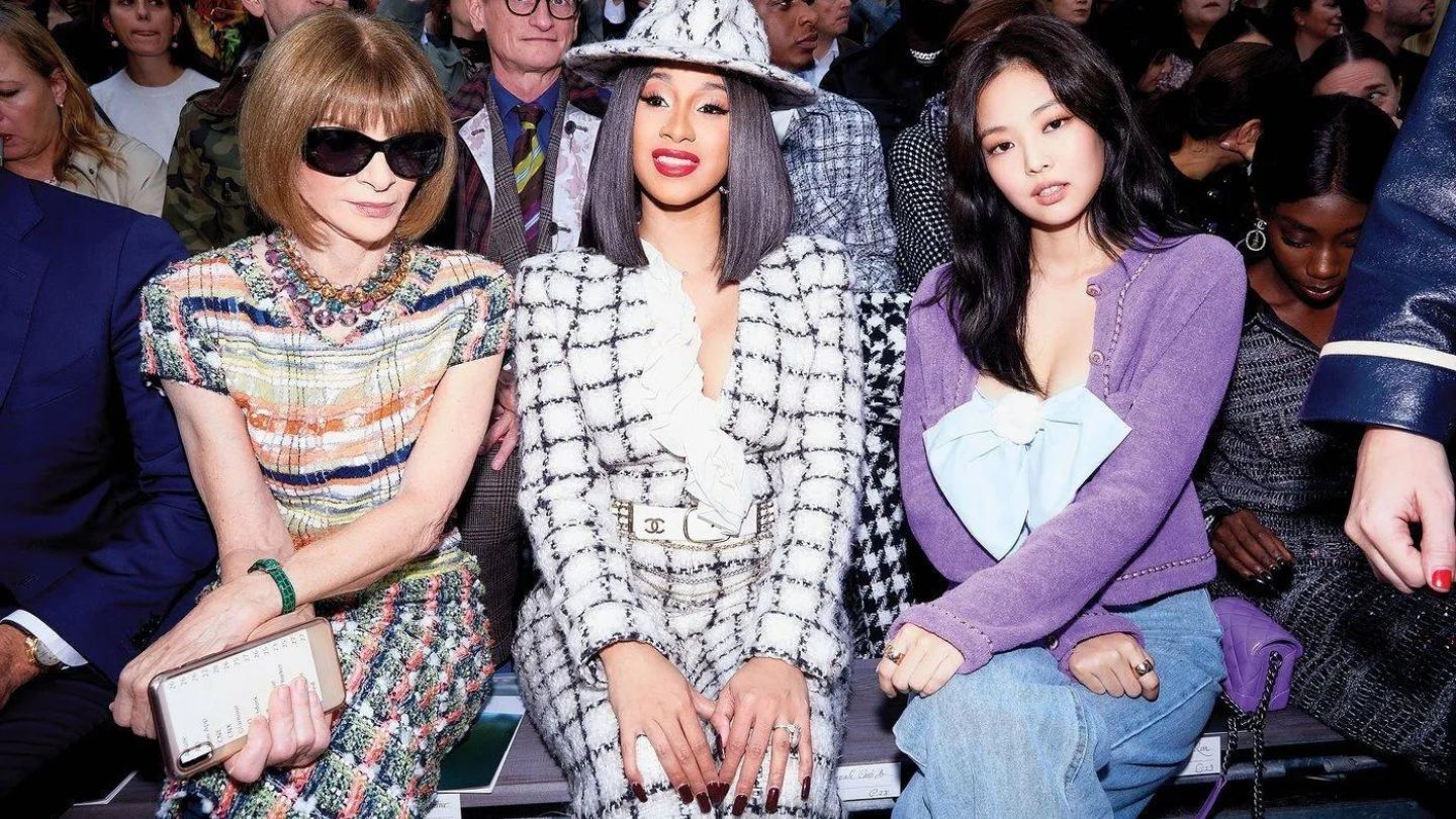 Influencer vs Fashion Editor: Cuộc chiến không khoan nhượng trên hàng ...