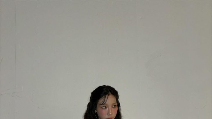 taeyeon_ss trễ vai | ELLE